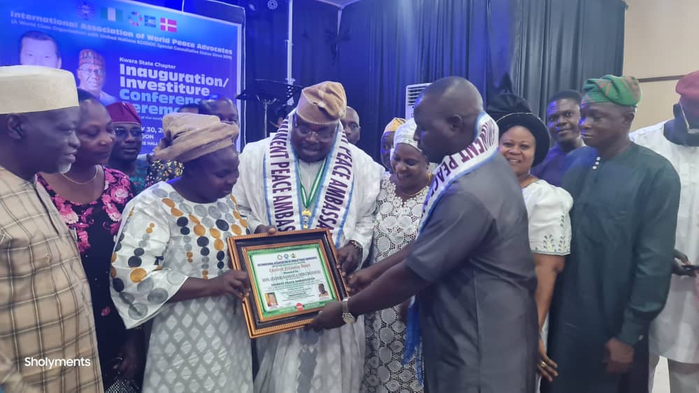 Amofin Akogun Congratulates Elder David Bamidele On Induction As UN ...